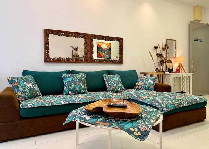Pandora 
6pax Family Room
2rooms+2bath
Imago Loftc - Kota Kinabalu
