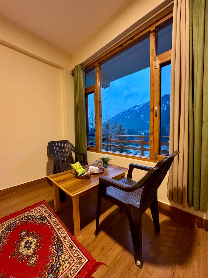 Himalayan Lotus Boutique Stay (110) - Manali