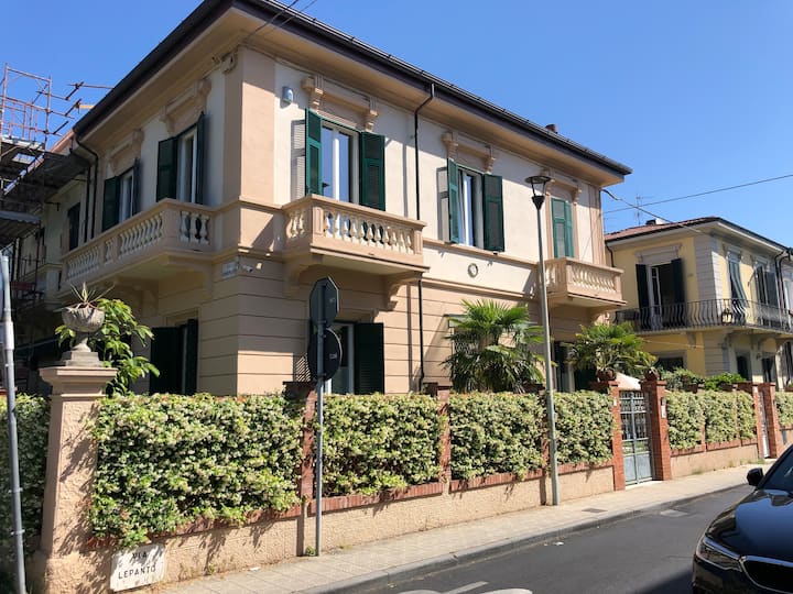 B&b Puravida A 500 Mt Dal Mare - Viareggio