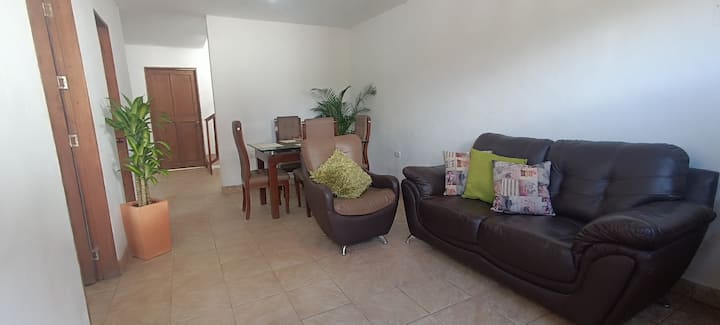 Casa Amplia Familiar En Barichara Con Parqueadero. - Barichara