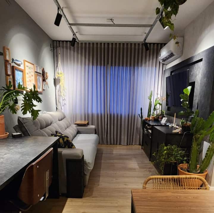 Estilo E Conforto No Centro Com Garagem - Florianópolis