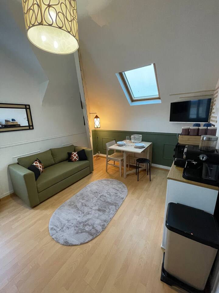 Un Cocon Au Presbytère Avec Parking Privé Gratuit - Caen