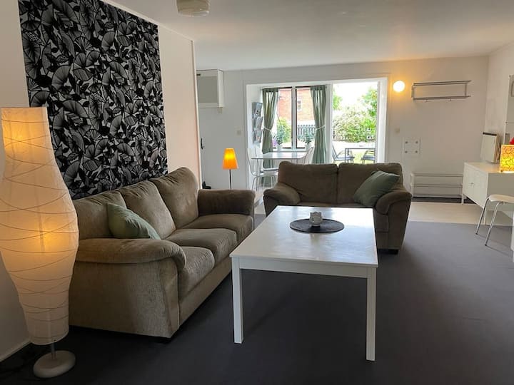 Gårdshus I Lugnt Villaområde - Visby