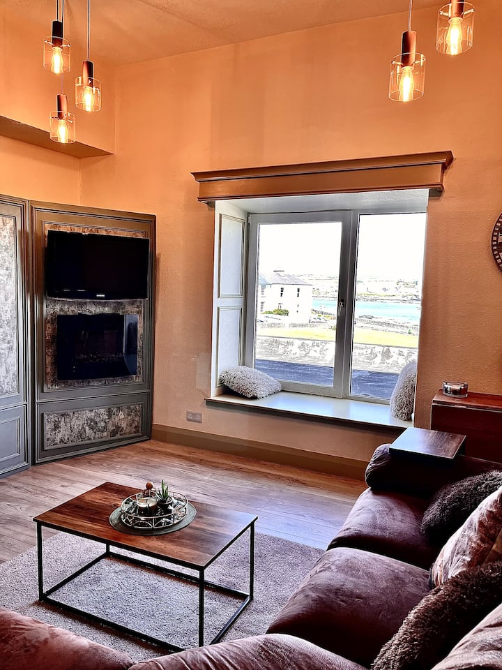 Cosy Sea View Studio 
Apartment. - Kilkee