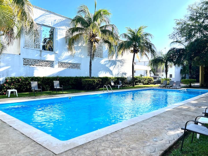Casa Madrigal - Cancún