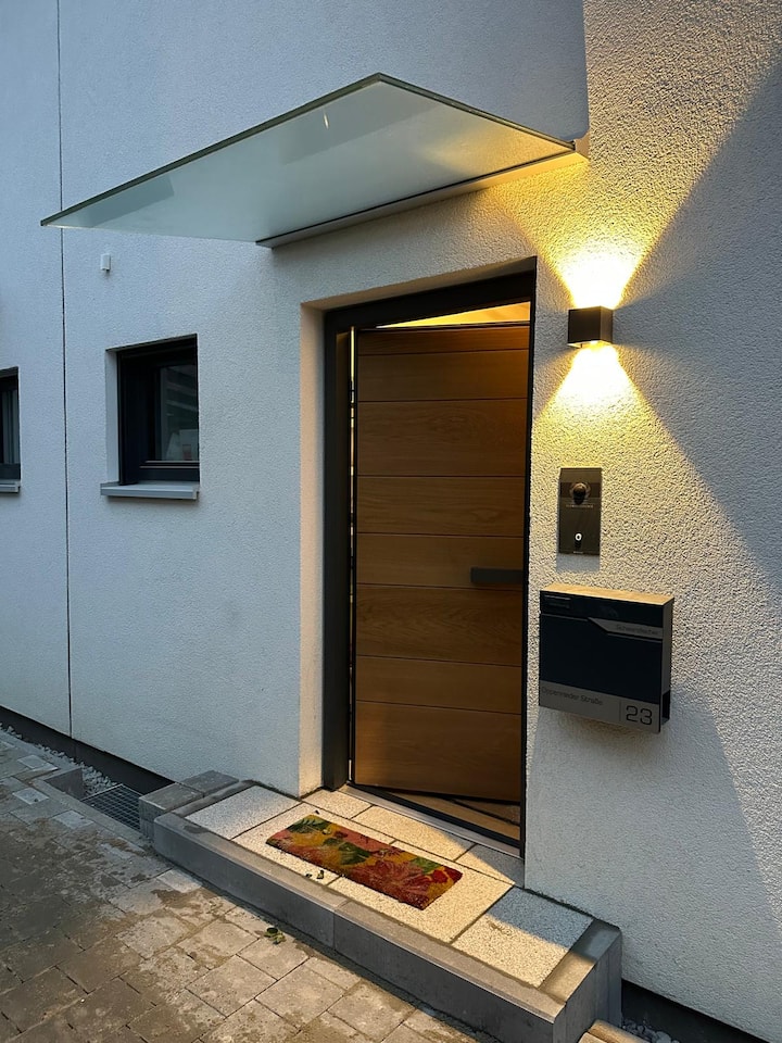 Münchner-traumhaus Mit Guter Infrastruktur - München