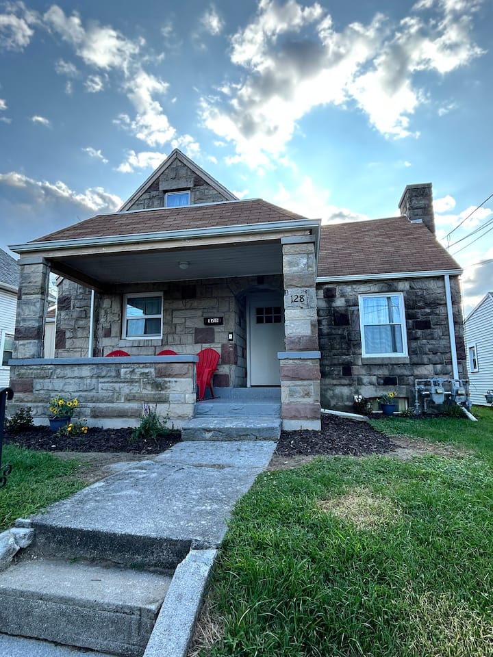 Stonesthrow-whole House 7bds/ 3 - Bowling Green, OH
