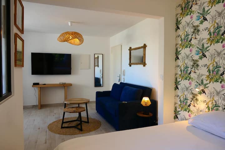 Studio Cosy à Saint-gilles Avec Vue Sur Le Port - Saint-Gilles les Bains