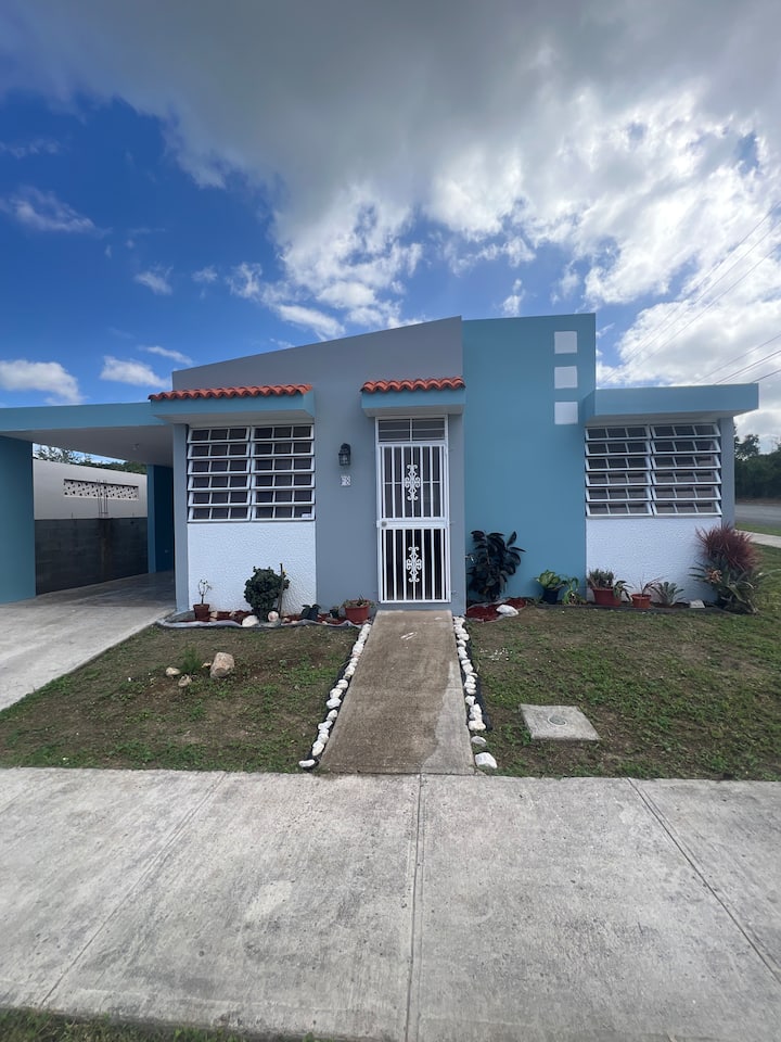 Mountain House Near Coamo Hot Springs Facilities - Coamo