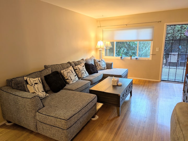 Comfortable Downtown Long Beach 1br Apt - Long Beach, CA