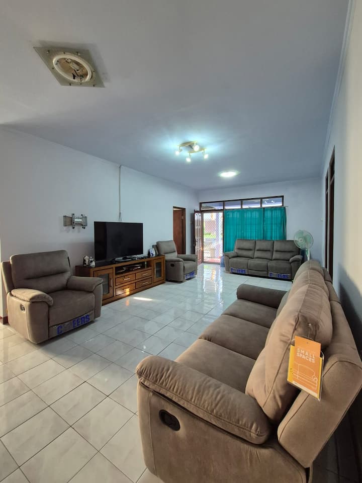 New D’katu Guest House - Salatiga