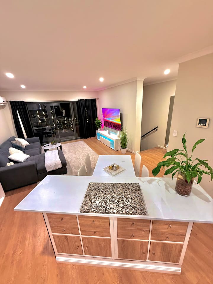 Luxe Coastal Oasis - Pinjarra