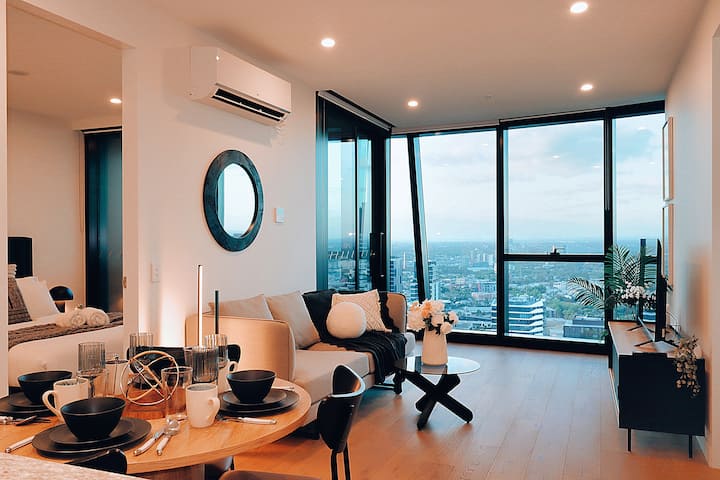 City Lights & Starry Nights Lv31. Pool/gym/jacuzzi - Melbourne