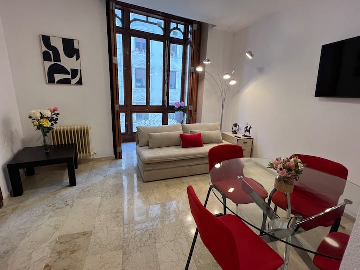 Charming Modernist Apartment - Valencia
