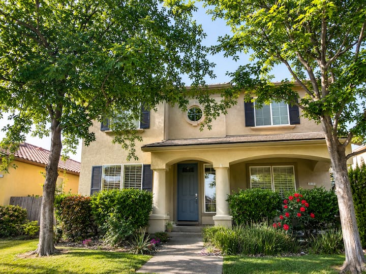 Spacious West Davis Home-close To Uc Davis, Pool - Davis, CA