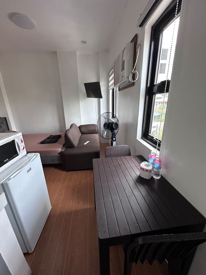 Olongapocity (Rjc Building) Studiotype2b - Olongapo