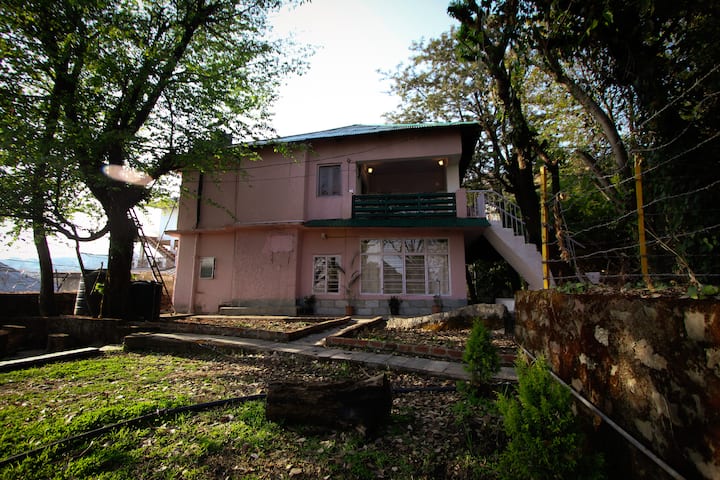Lady Luna’s Roseate Home - Dharamshala