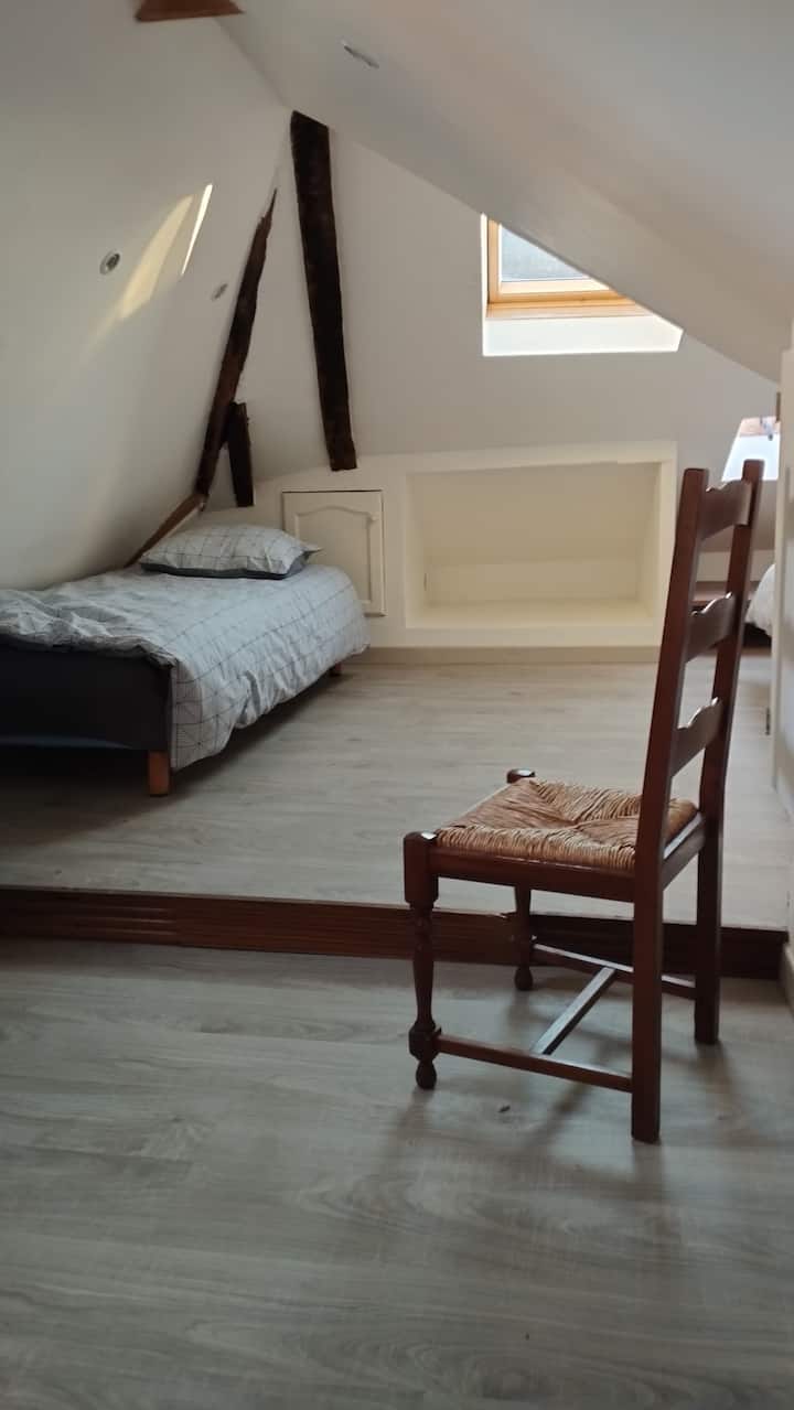 Studio Attenant A Une Terrasse - Oloron-Sainte-Marie