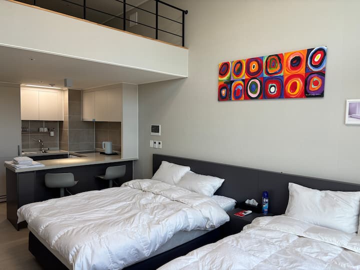 썸원1515 프리미엄 복층-도심 속 힐링숙소 - Yeosu-si