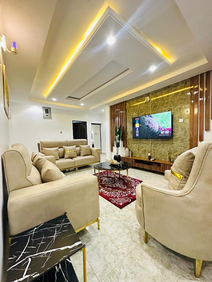 Glam 2 Bedroom Apt @ Wuse 2. - Abuja