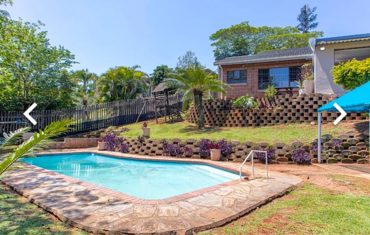 Toti Oasis: Pool & Braai - Amanzimtoti