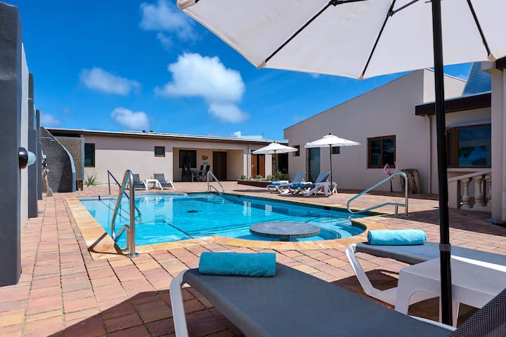 Noord Luxury Villa 1 Mile From Eagle Beach - Aruba
