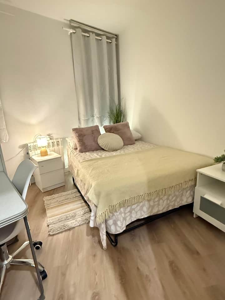 Room In The Centro Of Madrid - Getafe