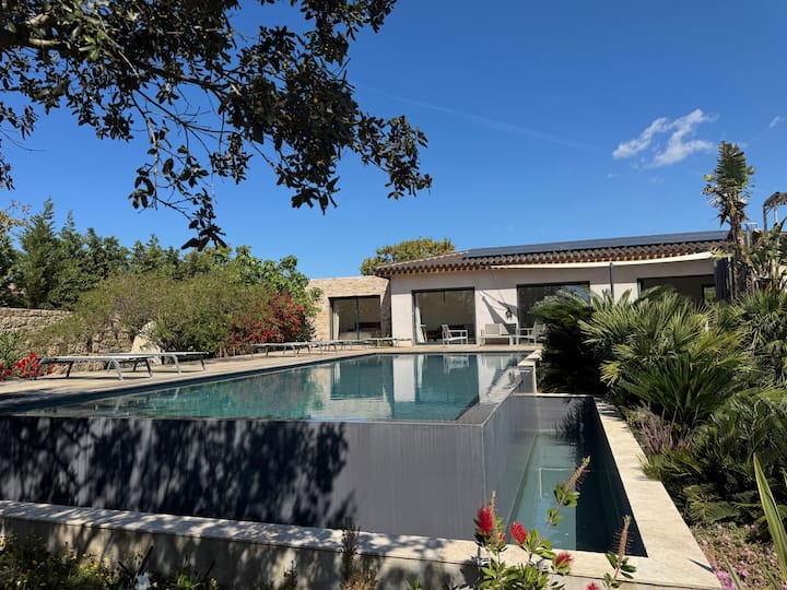 Villa Vue Mer Avec Piscine - Figari