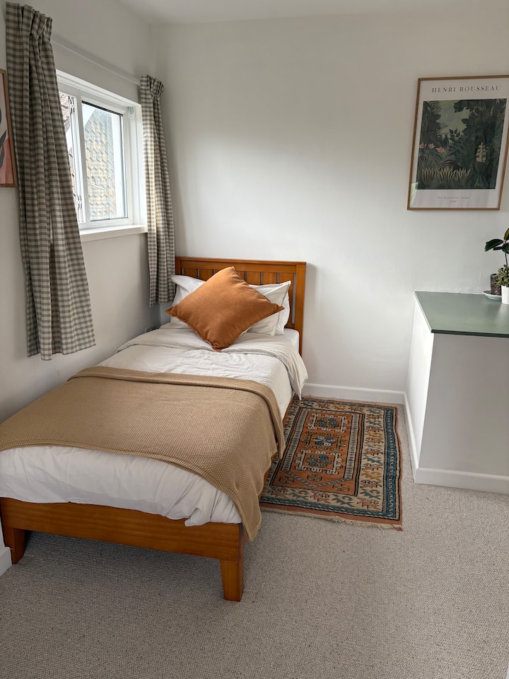 Room In Caerleon - Newport