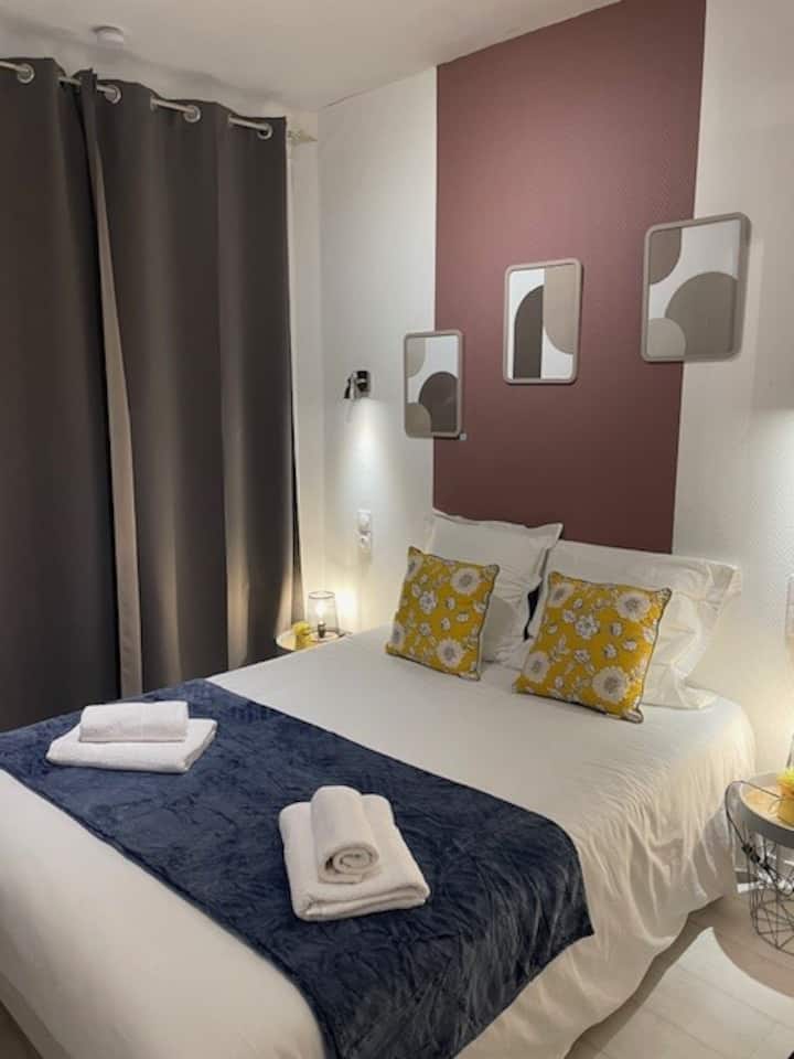 Chambre Individuelle Avec Sdb Et Tv - N°2 - Saumur