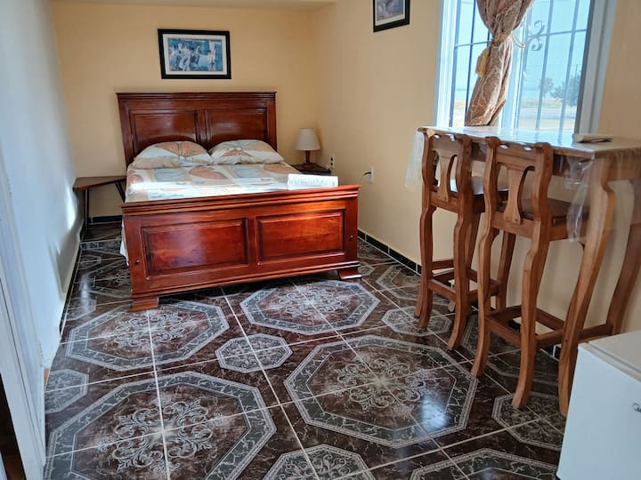 Habitacion  Con Vista Al Parque Y Al Mar - Varadero
