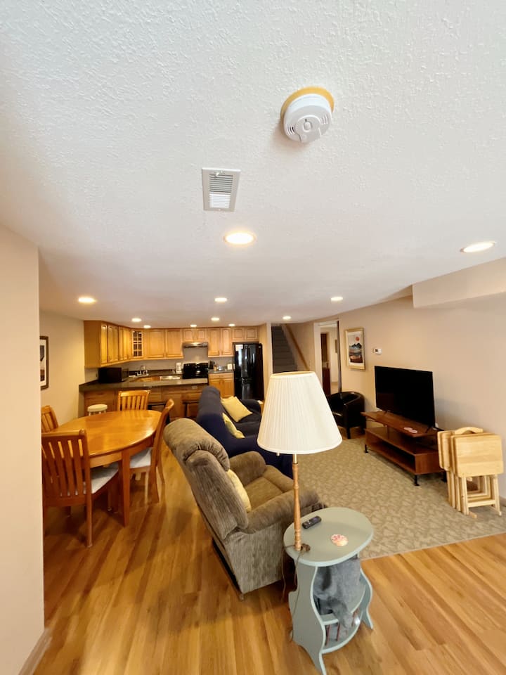 Airy Apt. In Shenandoah Valley - Harrisonburg, VA