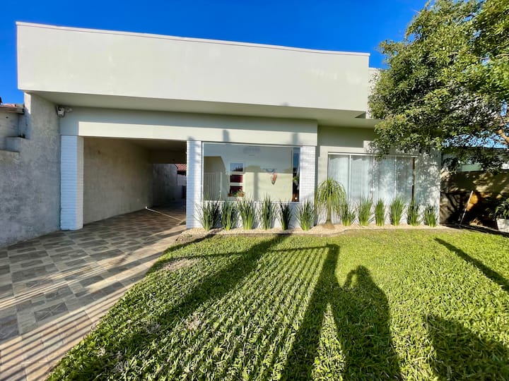 Tua Casa Na Praia!localização E Conforto Excelente - Tramandaí