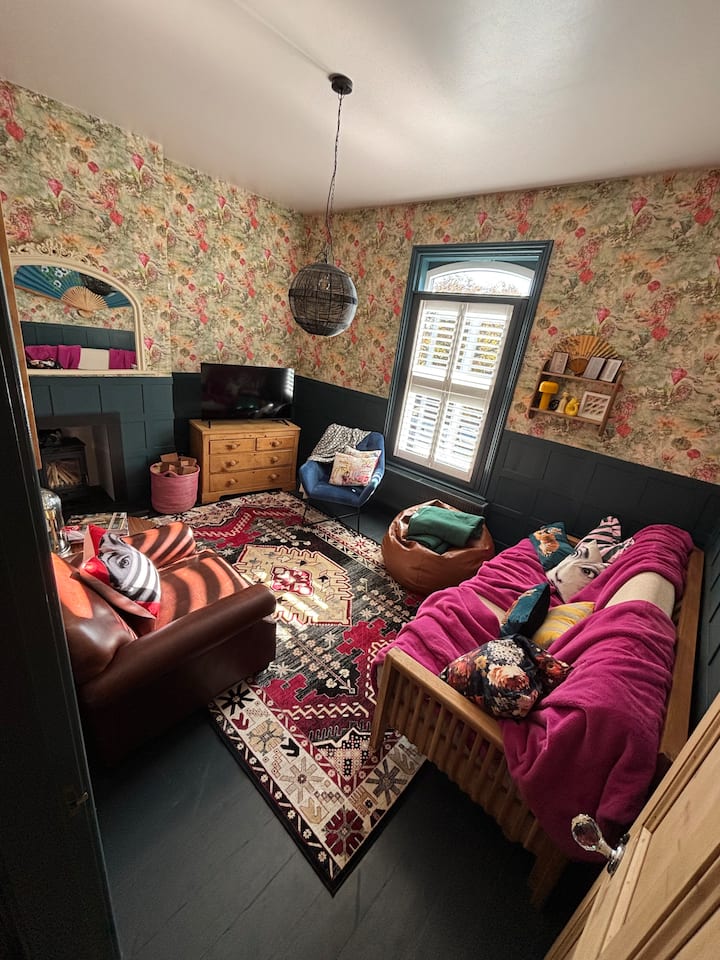 Nini’s Nest - Southport