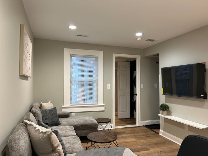 Stylish 2-bedroom In Fells Point - Baltimore, MD