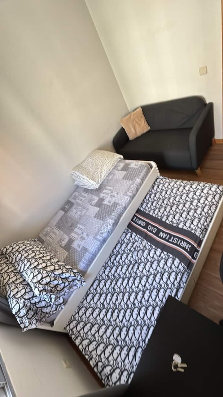 Habitación Acogedora, Pensado Para El Descanso”. - Pinto