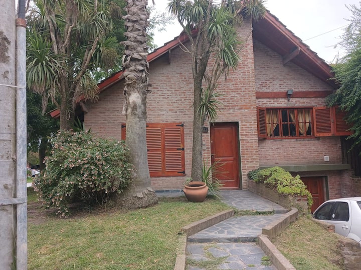Chalet Hasta 6 Personas - Mar del Plata