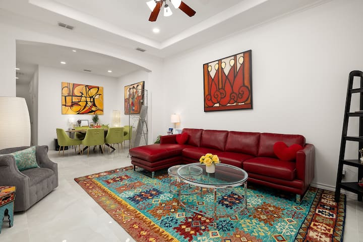 Edinburg Loft - Edinburg, TX