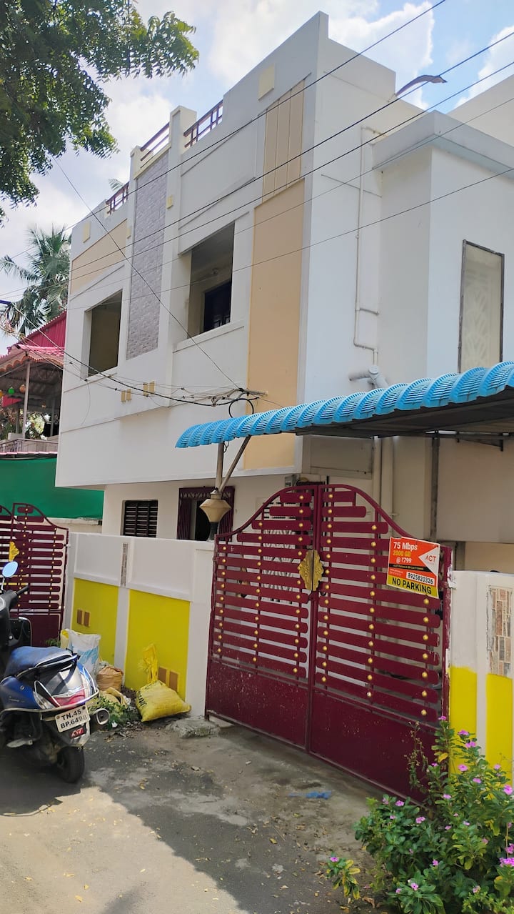 Thiruveesar Premium Homestays -Svk - Tiruchirappalli