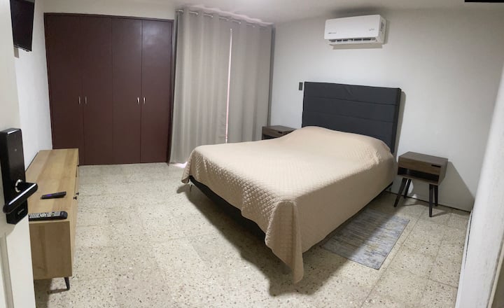 2 Hab. Queen - 800 M. De Tec Monterrey - Monterrey