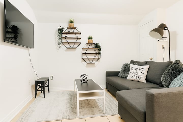 Cozy 2bdrm Retreat In Heartland - Mississauga