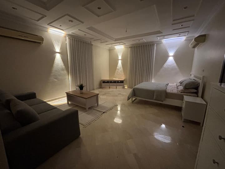 A1 Ayah Studio .Makkah - Mekka