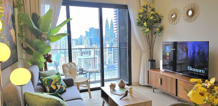 Borneo Oasis 2br With Klcc View & Gorgeous Pools - Malaysia