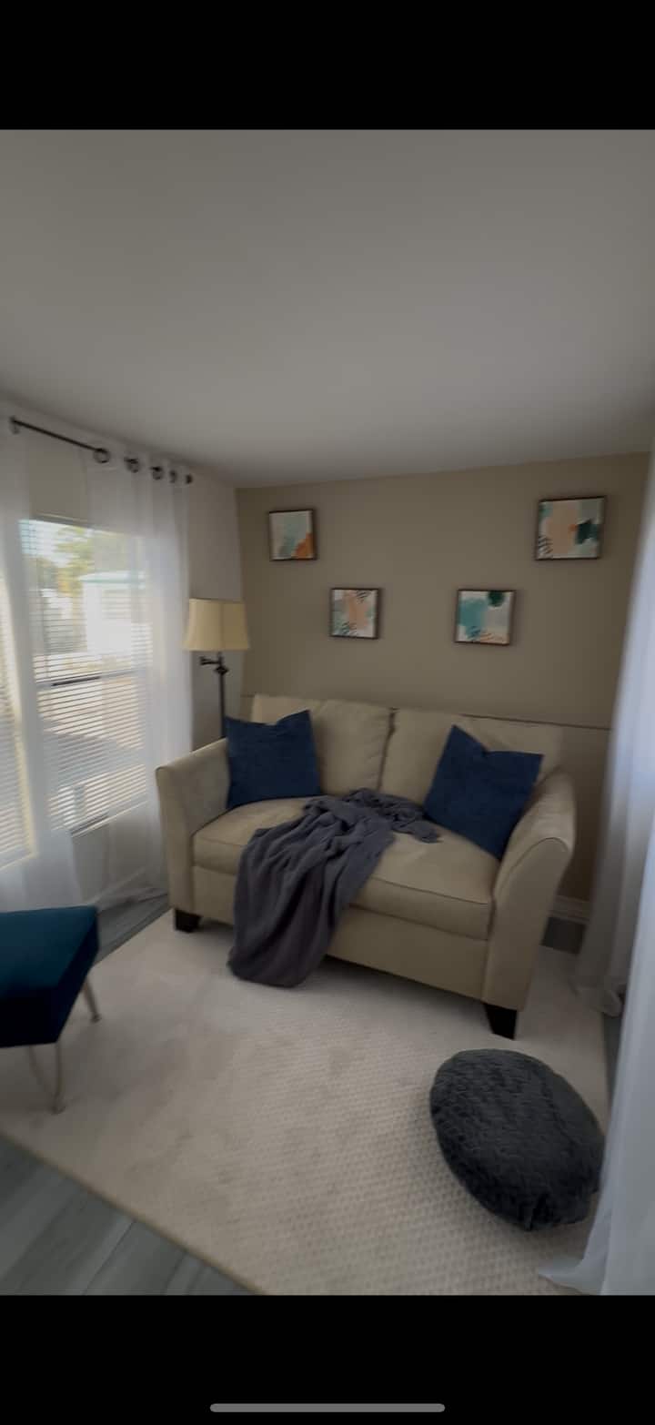 Peaceful Hideaway Gem Near Famous Greek Town - Tarpon Springs, FL