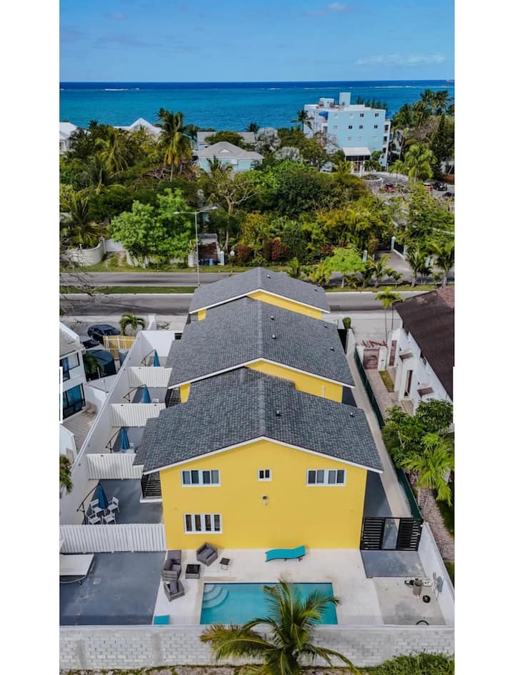 New 3 Townhouses & Pool -Cable Beach - Nassau