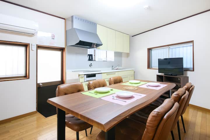 難波まで20分。衣類乾燥機・洗濯機付き。平屋70㎡。今里駅から徒歩3分。奈良まで40分。 - 東大阪市
