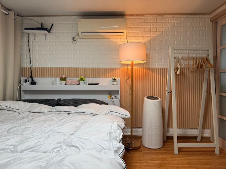 인천 작전역 단독주택(방2, 거실) 유튜브 넷플릭스 - Incheon