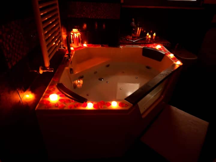 𝓑 &𝓑 𝓓𝓪𝓷𝓲𝓮𝓵𝓪

Relax Tra Bolle E Pace - Nettuno