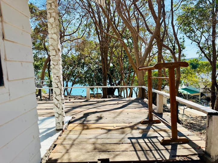 No.2 House Beach Front On Island - Ko Samet