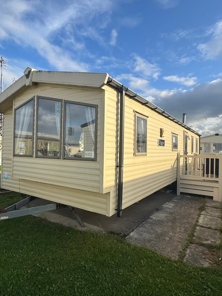 Olivia 3 Bed Robin Hood - Rhyl